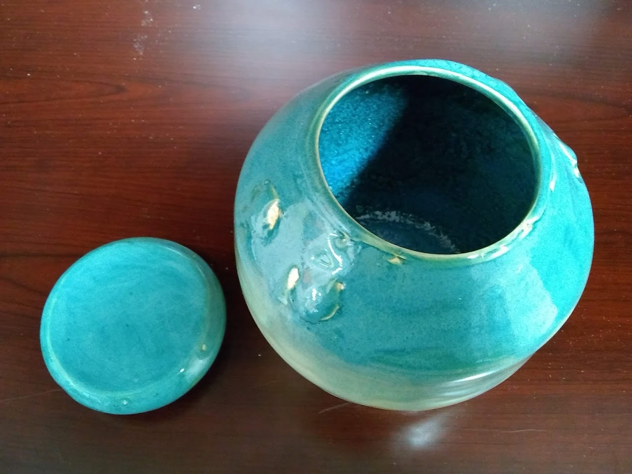 Turquoise ceramic jar alt – First Presbyterian Church Duncanville